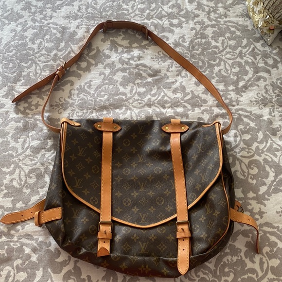 Louis Vuitton | Bags | Authentic Euc Louis Vuitton Samur 43 | Poshmark